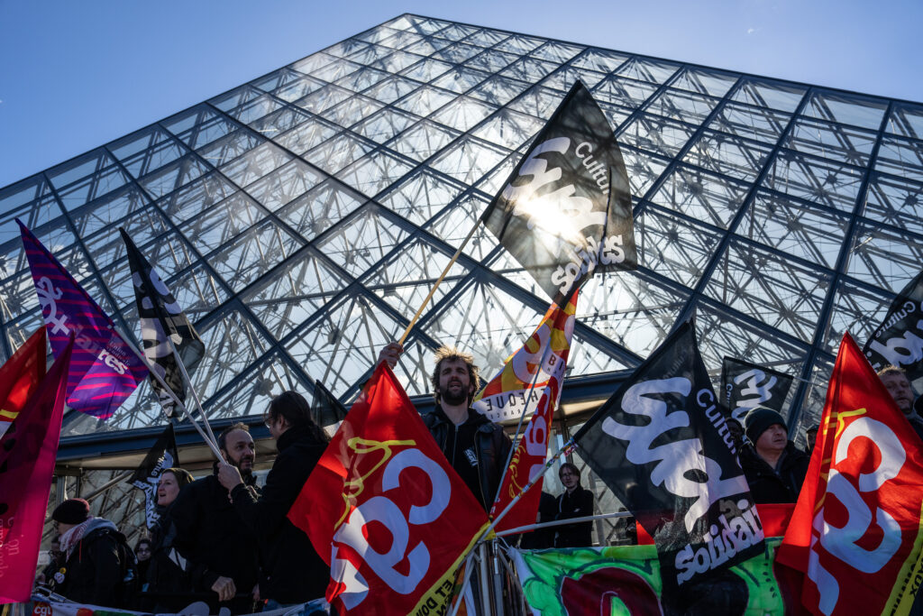 Louvre shutters escalate as protests over pension scheme escalate ...