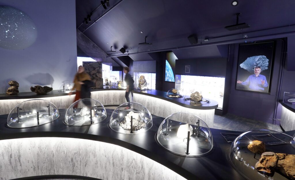 Museum wants piece of meteorite that just fell in Maine, offers $25,000 ...
