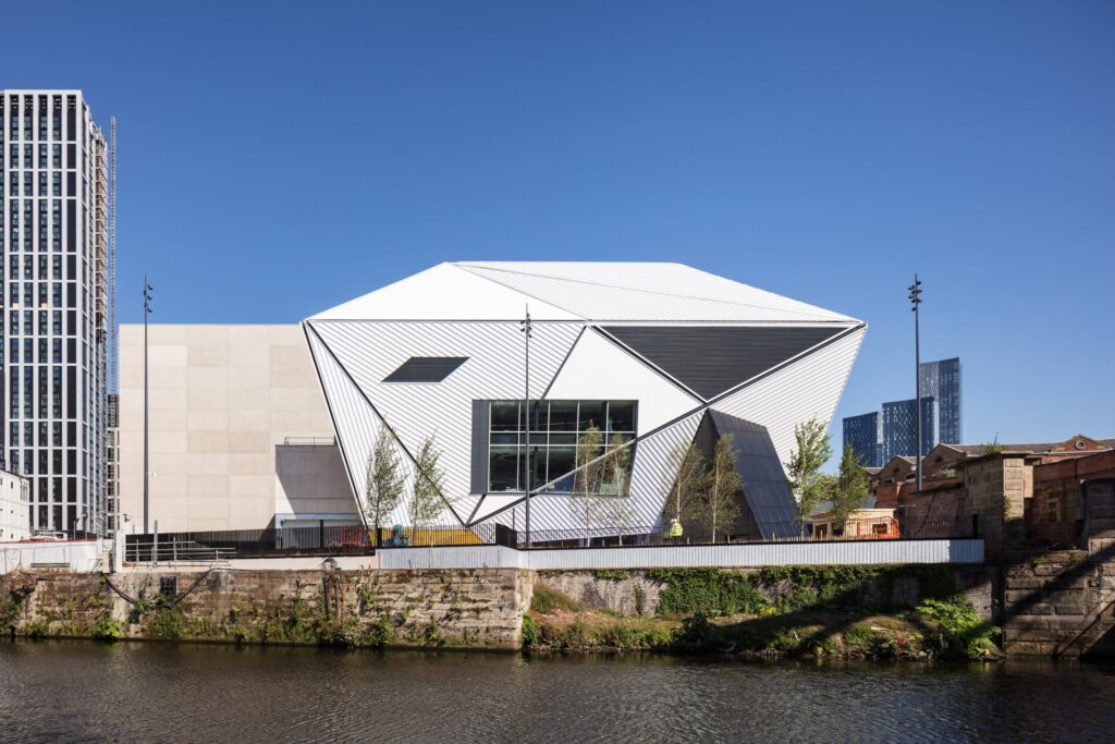 A show by Yayoi Kusama Inflatables opens Manchester's Aviva Studios ...